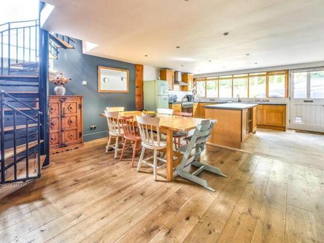 Shared Living/roommate 3 Bedroom For Sale Romsley Romsley 535000 ES98321906