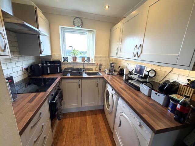Shared Living/roommate 3 Bedroom For Sale Suffolk Suffolk 69000 ELS101678381