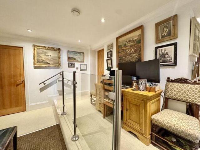 Shared Living/roommate 3 Bedroom For Sale Sutton Coldfield Birmingham 435000 ES101278308