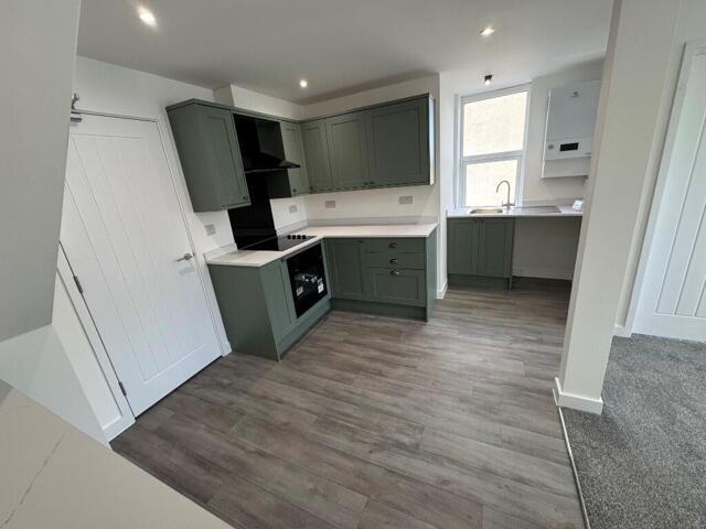 Shared Living/roommate 3 Bedroom For Sale Taunton Somerset 175000 ELS101675662
