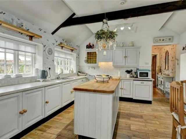 Shared Living/roommate 3 Bedroom For Sale Taunton Somerset 595000 ES99688492