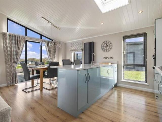 Shared Living/roommate 3 Bedroom For Sale Tenby Pembrokeshire 220000 ES98801122