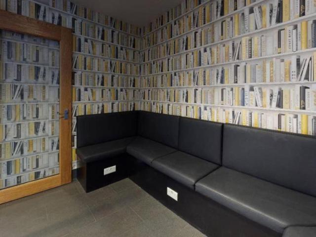Shared Living/roommate 100 Bedroom For Rent London London 1564 ES90563906
