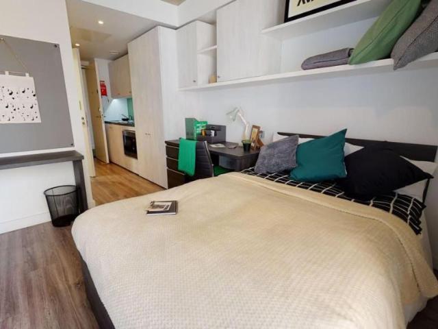 Shared Living/roommate 100 Bedroom For Rent London London 2014 ES90563927