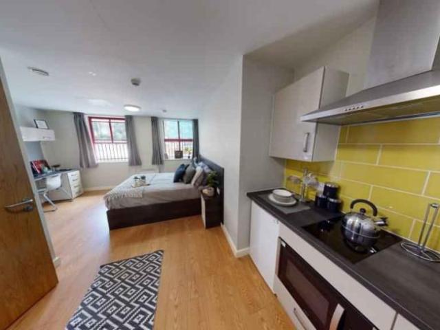 Shared Living/roommate 1 Bedroom For Rent Nottingham Nottingham 740 ES99493933