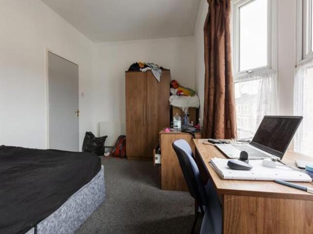 Shared Living/roommate 1 Bedroom For Rent Birkenhead Merseyside 475 ES101355008