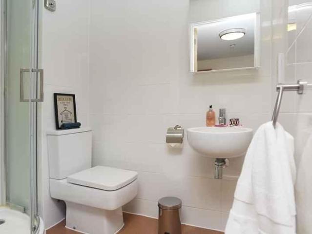 Shared Living/roommate 1 Bedroom For Rent Canterbury Canterbury 588 ES99496380