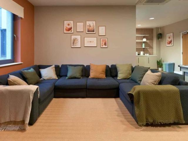 Shared Living/roommate 1 Bedroom For Rent Coventry Coventry 580 ELS97671088