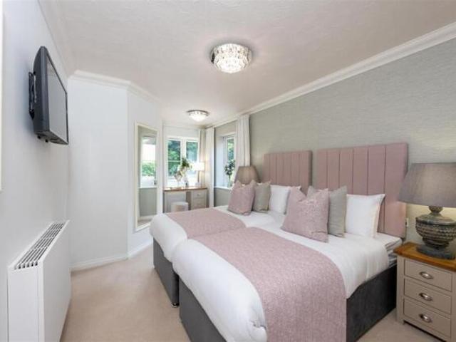 Shared Living/roommate 1 Bedroom For Rent Croydon Great London 2600 ES101759224