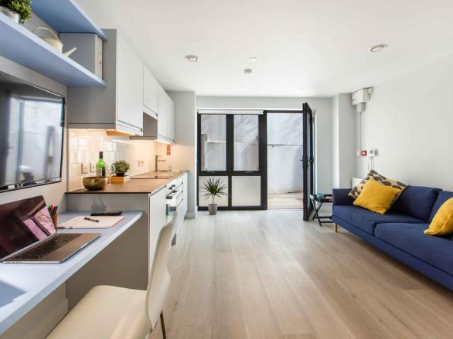 Shared Living/roommate 1 Bedroom For Rent Exeter Exeter 2300 ES97836958