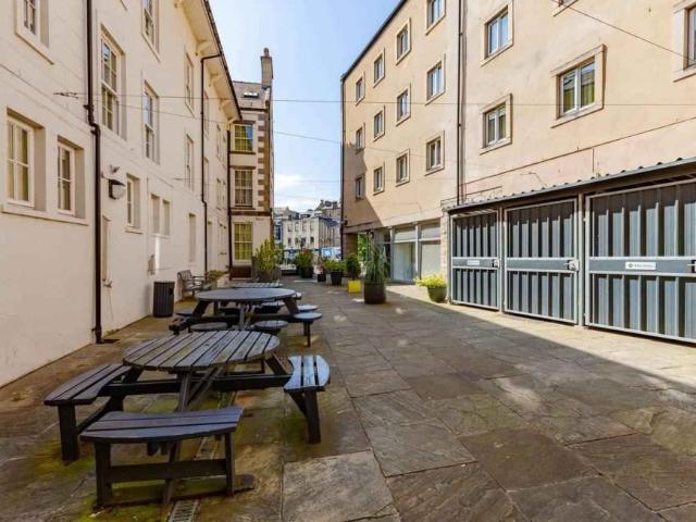 Shared Living/roommate 1 Bedroom For Rent Lancaster Lancaster 456 ES97831000