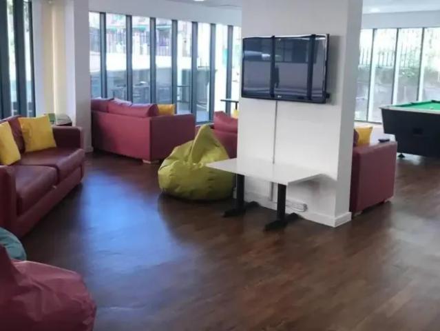 Shared Living/roommate 1 Bedroom For Rent Liverpool Liverpool 800 ELS90679818