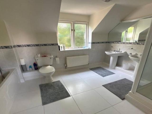 Shared Living/roommate 1 Bedroom For Rent London London 1000 ES101918644