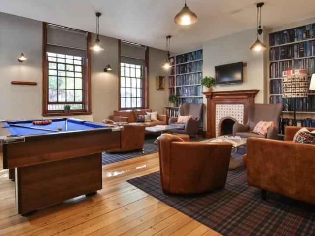 Shared Living/roommate 1 Bedroom For Rent London London 1100 ELS99499016