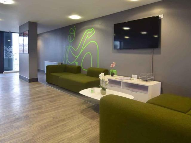 Shared Living/roommate 1 Bedroom For Rent London London 1364 ELS97670680