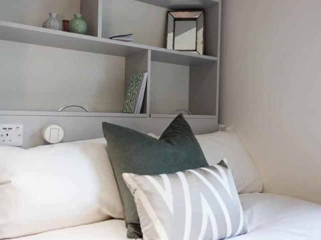 Shared Living/roommate 1 Bedroom For Rent London London 1600 ELS99537572