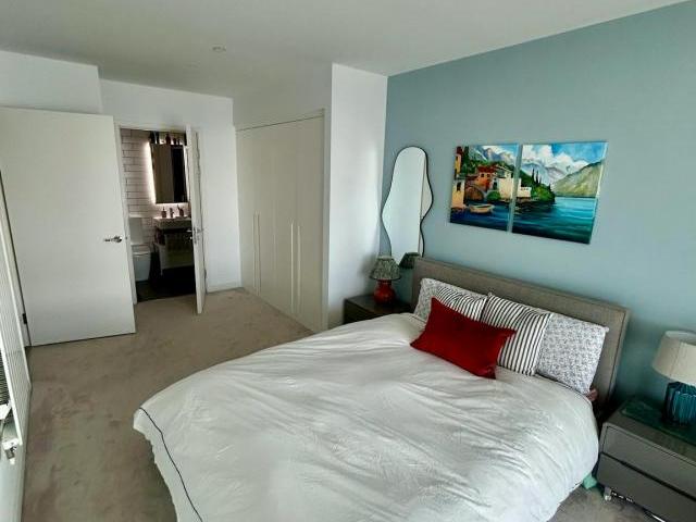 Shared Living/roommate 1 Bedroom For Rent London London 1800 ELS88877585