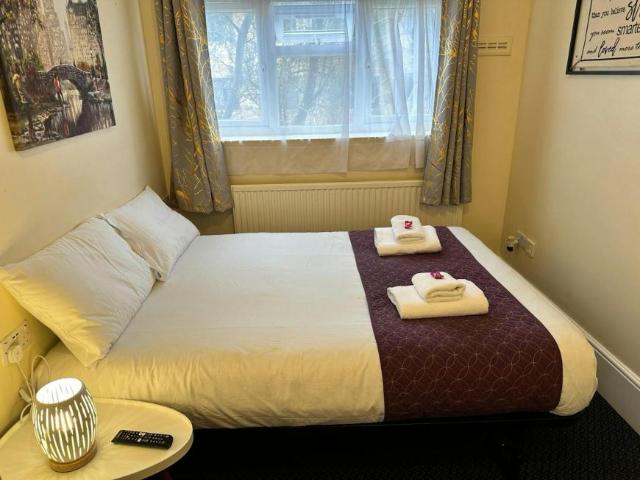 Shared Living/roommate 1 Bedroom For Rent London London 1800 ES94354359