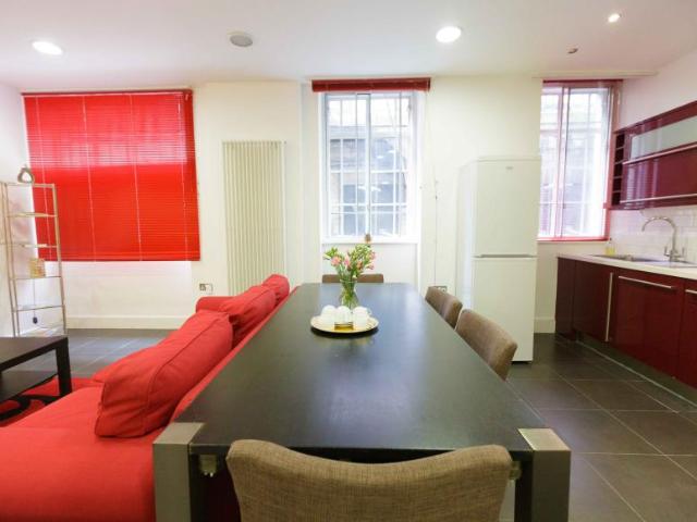 Shared Living/roommate 1 Bedroom For Rent London London 2160 ELS97661400