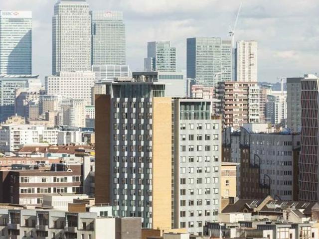 Shared Living/roommate 1 Bedroom For Rent London London 2176 ELS97770333