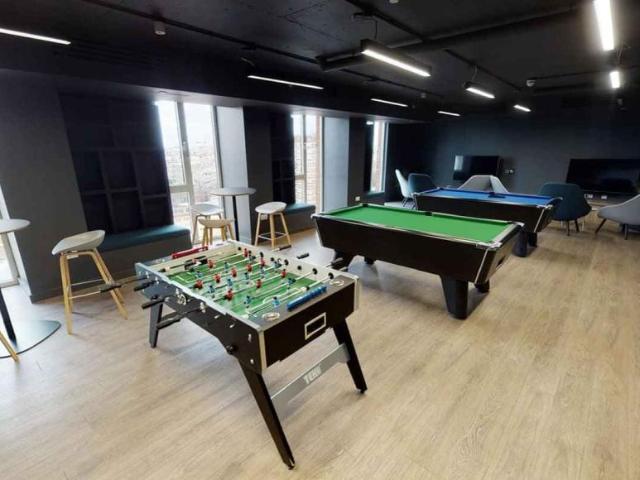 Shared Living/roommate 1 Bedroom For Rent London London 2120 ELS99503101