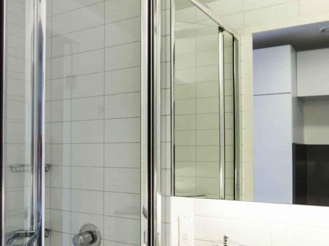 Shared Living/roommate 1 Bedroom For Rent London London 2320 ELS97665091