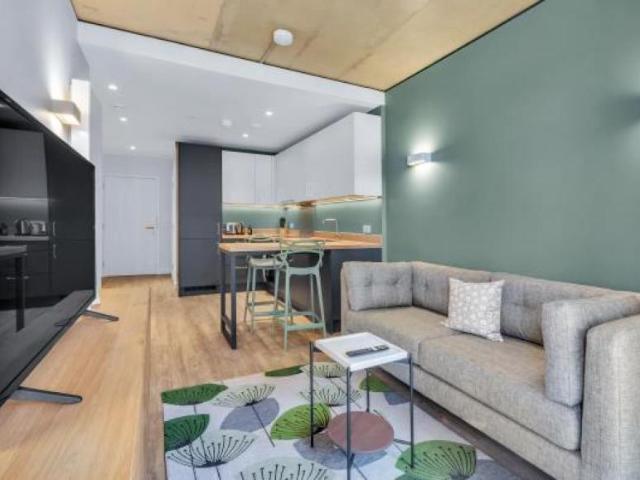 Shared Living/roommate 1 Bedroom For Rent London London 2640 ELS90561255