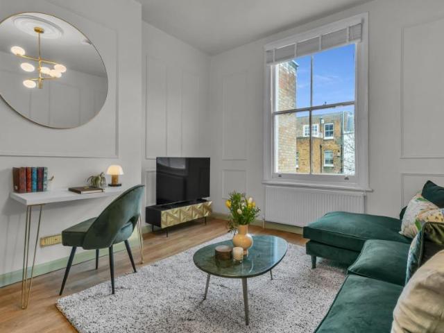 Shared Living/roommate 1 Bedroom For Rent London London 3324 ELS90560497
