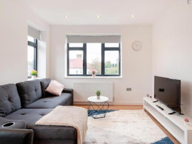 Shared Living/roommate 1 Bedroom For Rent London London 3476 ELS90561308