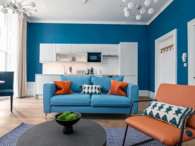 Shared Living/roommate 1 Bedroom For Rent London London 3900 ELS90560549