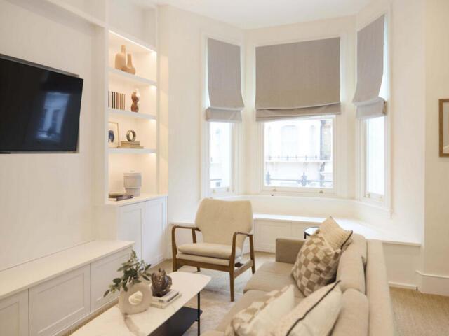 Shared Living/roommate 1 Bedroom For Rent London London 4000 ES101834143