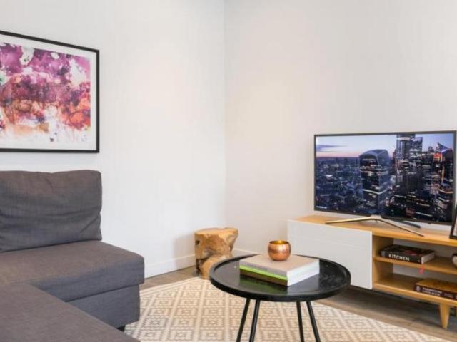 Shared Living/roommate 1 Bedroom For Rent London London 4125 ELS90561306
