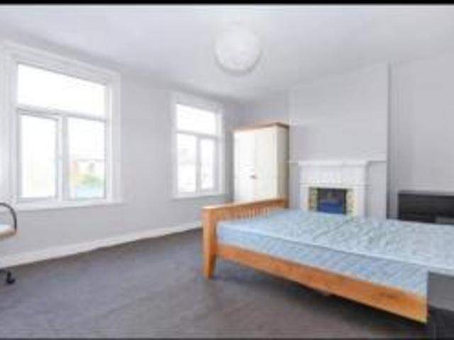Shared Living/roommate 1 Bedroom For Rent London London 758 ELS101823357
