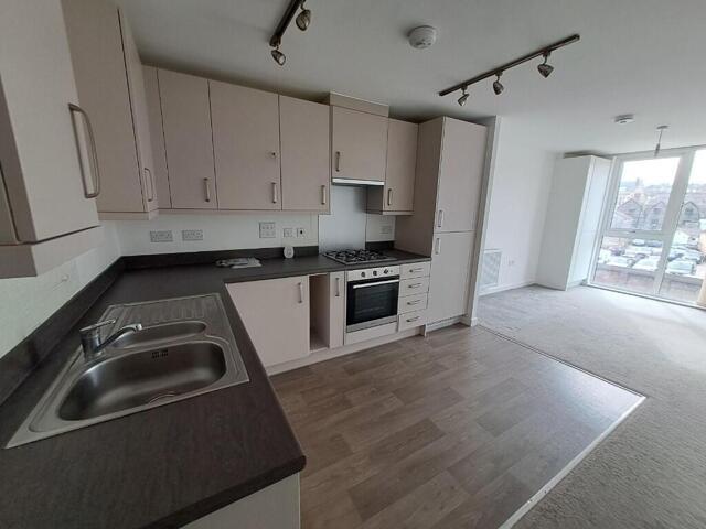 Shared Living/roommate 1 Bedroom For Rent Rochester Kent 1125 ES100724572