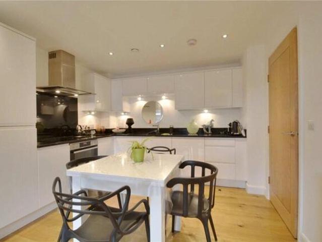 Shared Living/roommate 1 Bedroom For Sale Newbury West Berkshire 219950 ES98648849