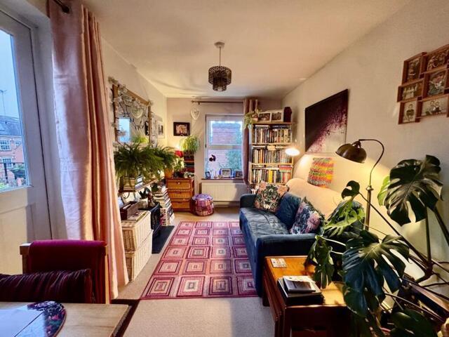 Shared Living/roommate 1 Bedroom For Sale Northampton Northamptonshire 119995 ES98864357