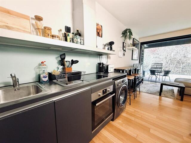 Shared Living/roommate 1 Bedroom For Sale Altrincham Greater Manchester 155000 ELS102023759