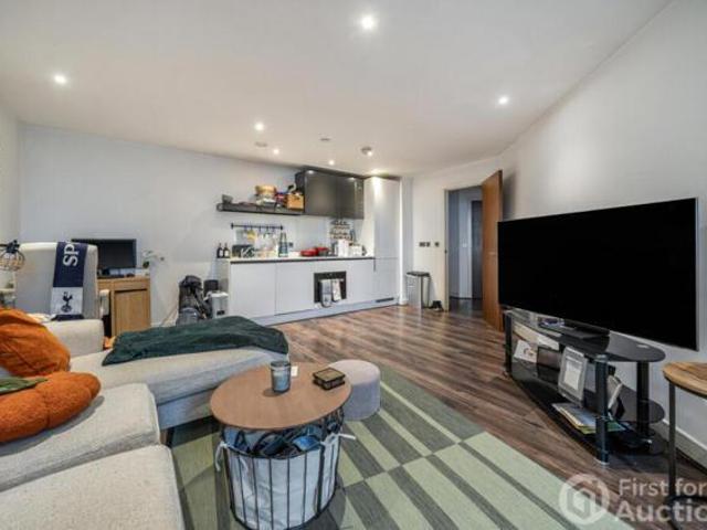 Shared Living/roommate 1 Bedroom For Sale Basingstoke Hampshire 80000 ES100224228