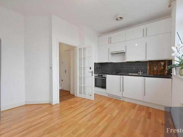 Shared Living/roommate 1 Bedroom For Sale Barnet Greater London 220000 ES101996209