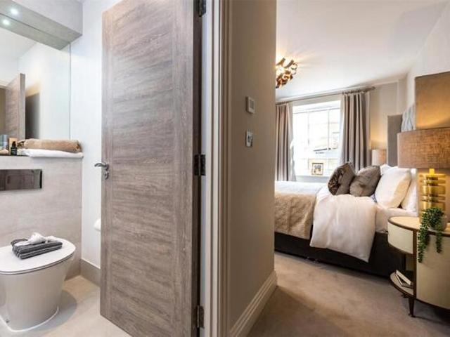 Shared Living/roommate 1 Bedroom For Sale Barnet Greater London 380000 ES99986444