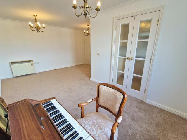 Shared Living/roommate 1 Bedroom For Sale Bridgend Bridgend 140000 ELS99952408