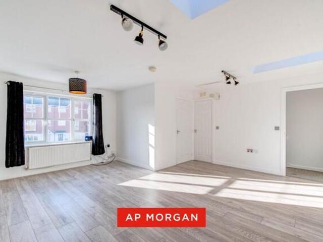 Shared Living/roommate 1 Bedroom For Sale Bromsgrove Worcestershire 180000 ES98612288