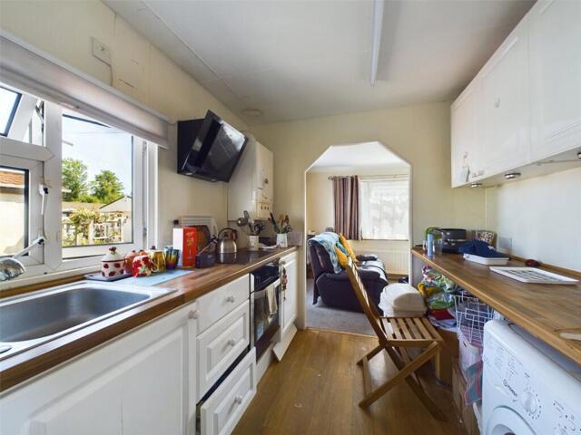 Shared Living/roommate 1 Bedroom For Sale Cheltenham Gloucestershire 72500 ES98649403