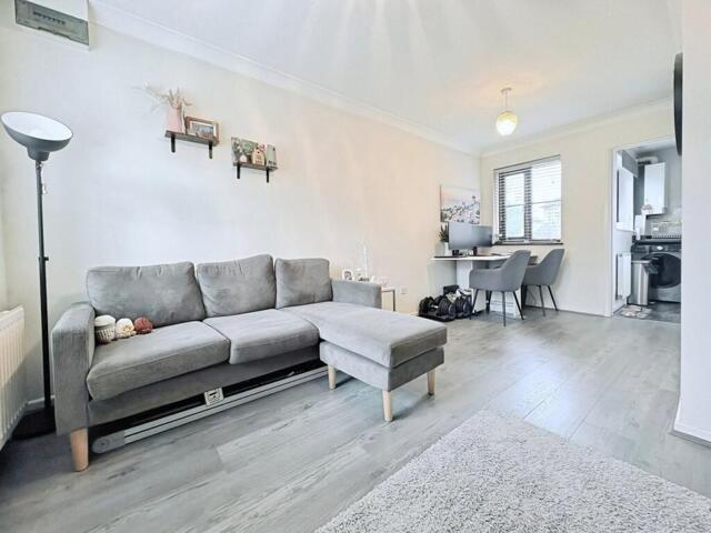 Shared Living/roommate 1 Bedroom For Sale Chelmsford Essex 200000 ES99437144