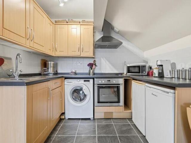 Shared Living/roommate 1 Bedroom For Sale Cheshunt Hertfordshire 199995 ES98718113