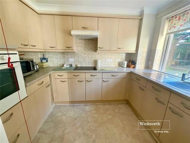 Shared Living/roommate 1 Bedroom For Sale Christchurch Dorset 99000 ES101316459