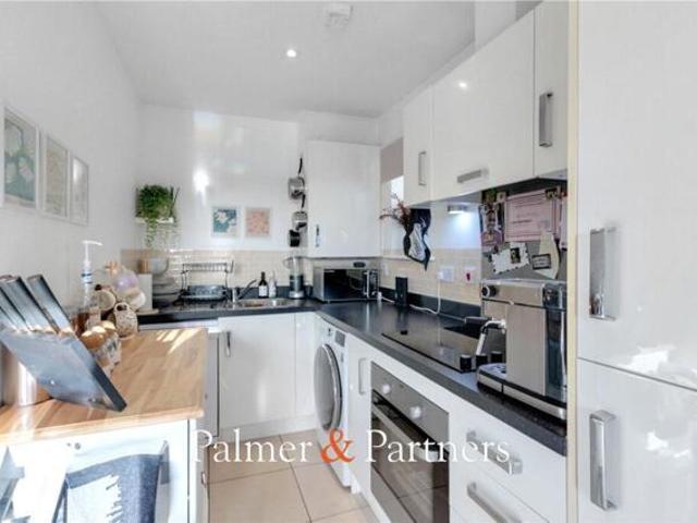 Shared Living/roommate 1 Bedroom For Sale Colchester Essex 140000 ES100456628