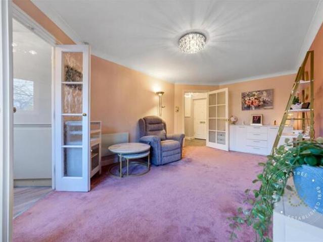 Shared Living/roommate 1 Bedroom For Sale Fairwater Fairwater 119500 ELS101676761