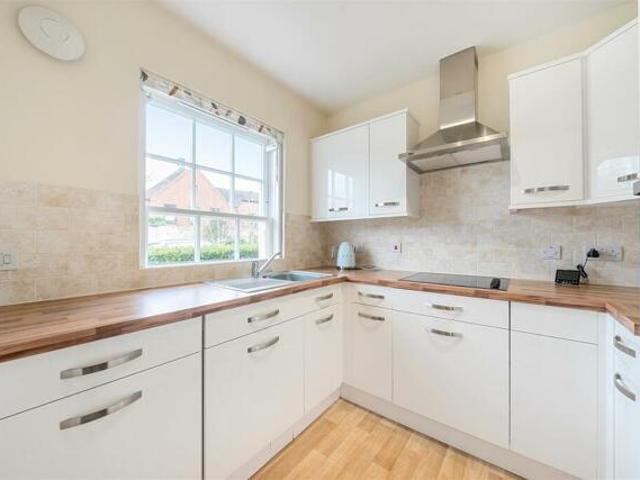 Shared Living/roommate 1 Bedroom For Sale Farnham Surrey 315000 ELS100398119