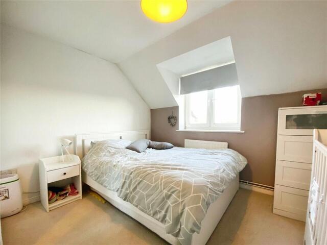 Shared Living/roommate 1 Bedroom For Sale Fleet Hampshire 170000 ES101931368